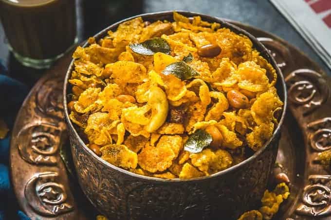 How to make Cornflakes Chivda Recipe