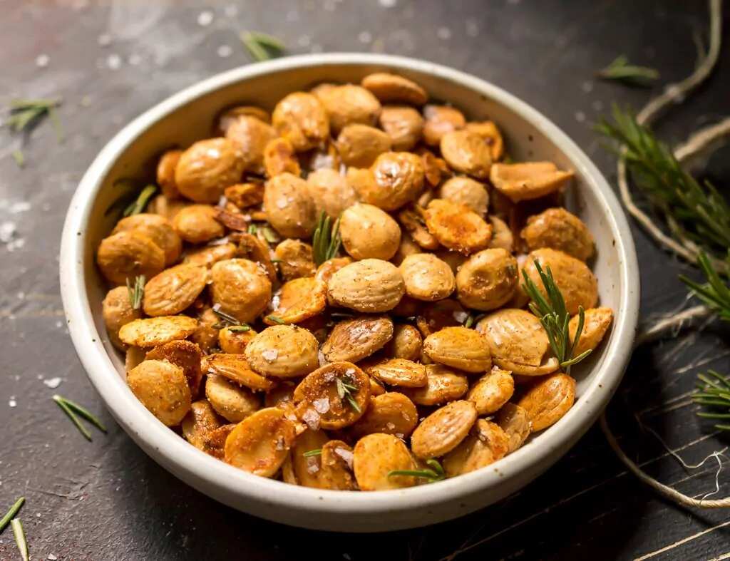How to make Spiced Roasted Almonds Recipe
