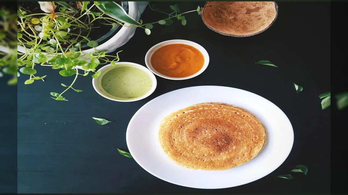 Ever Tried Aamboli? The Maharashtrian Equivalent Of Dosa