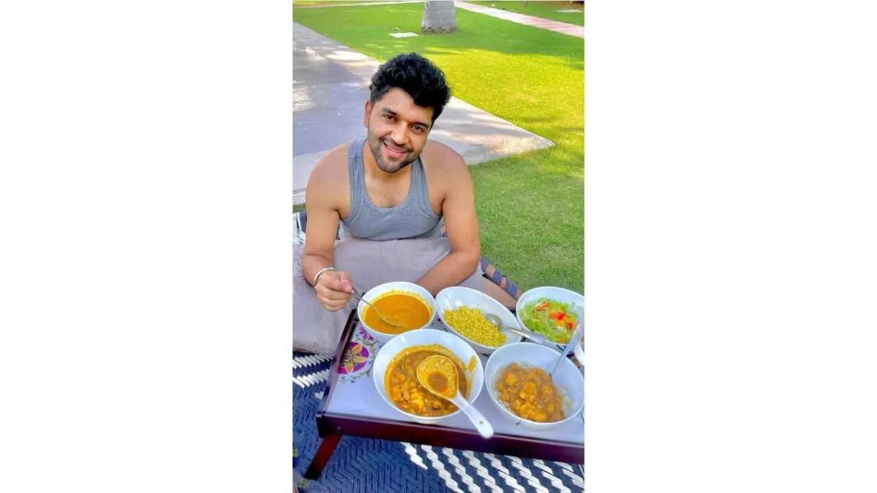 6 Foodie Secrets Of Guru Randhawa That Are Super Relatable