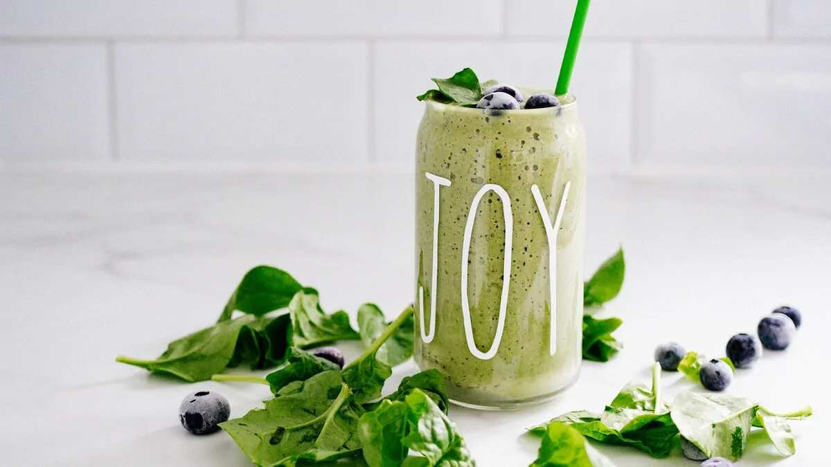 This International Yoga Day, Make Your Own Pre-Yoga Smoothie