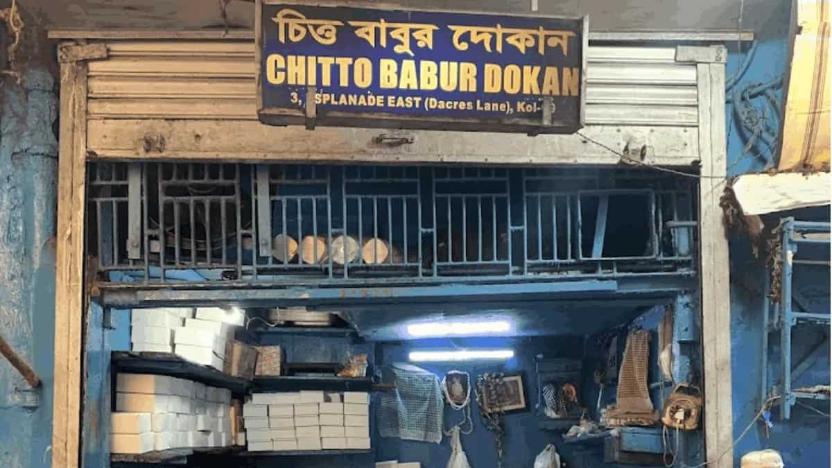 Chitto Babur Dokan, Kolkata: History And What To Eat At This Iconic ...