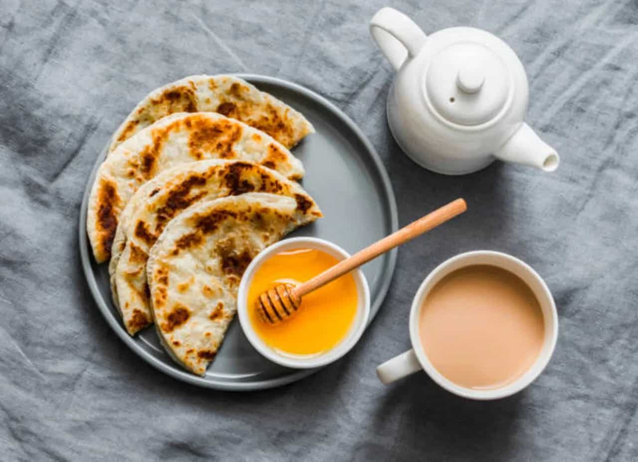5 Tips To Make Your Teatime Chai Paratha Healthier
