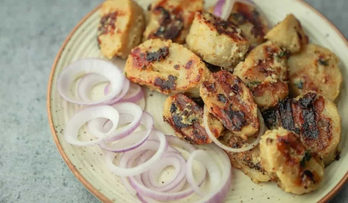 Craving For Streetside Soya Chaap? Follow These 5 Simple Steps To Make ...