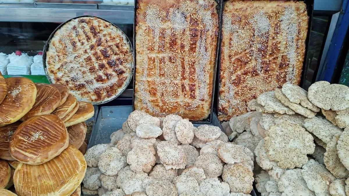 7 Types Of Delicious Bread From Kashmir That Are A Must-Try