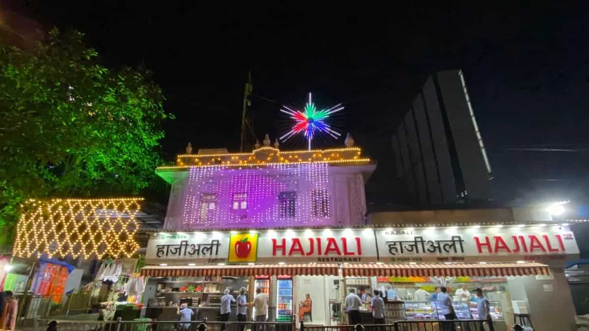 Haji Ali Juice Centre: Have You Visited This Timeless Mumbai Eatery?