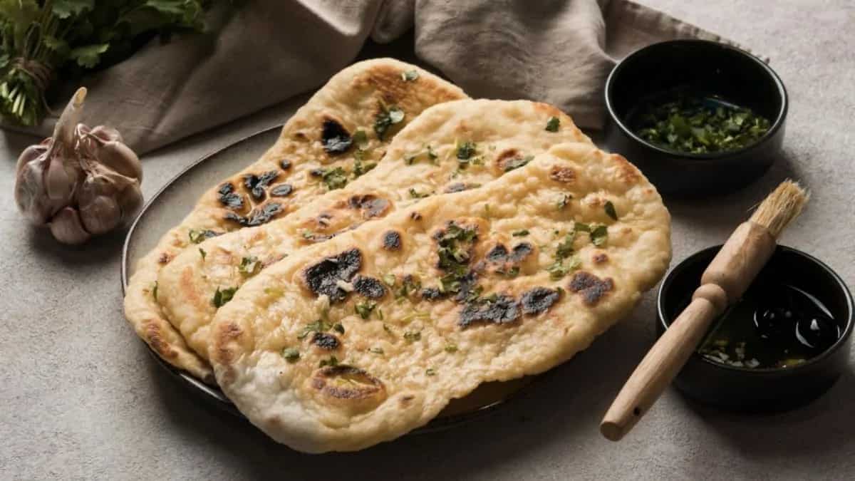 Aloo Paneer Kulcha: The Taste Of Amritsar On Your Plate