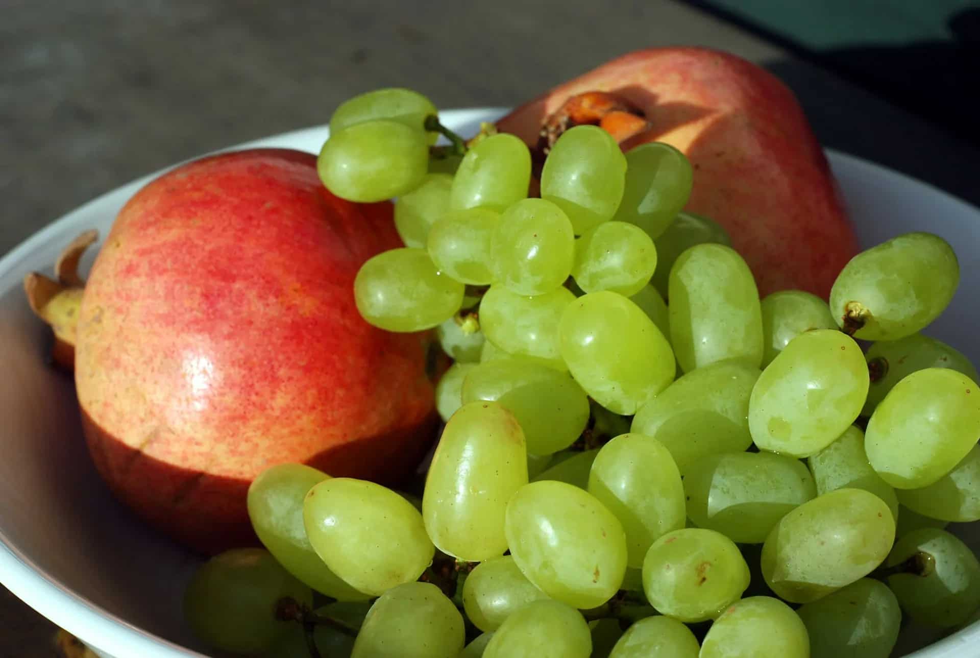8 Benefits Of Eating Green Grapes For Breakfast