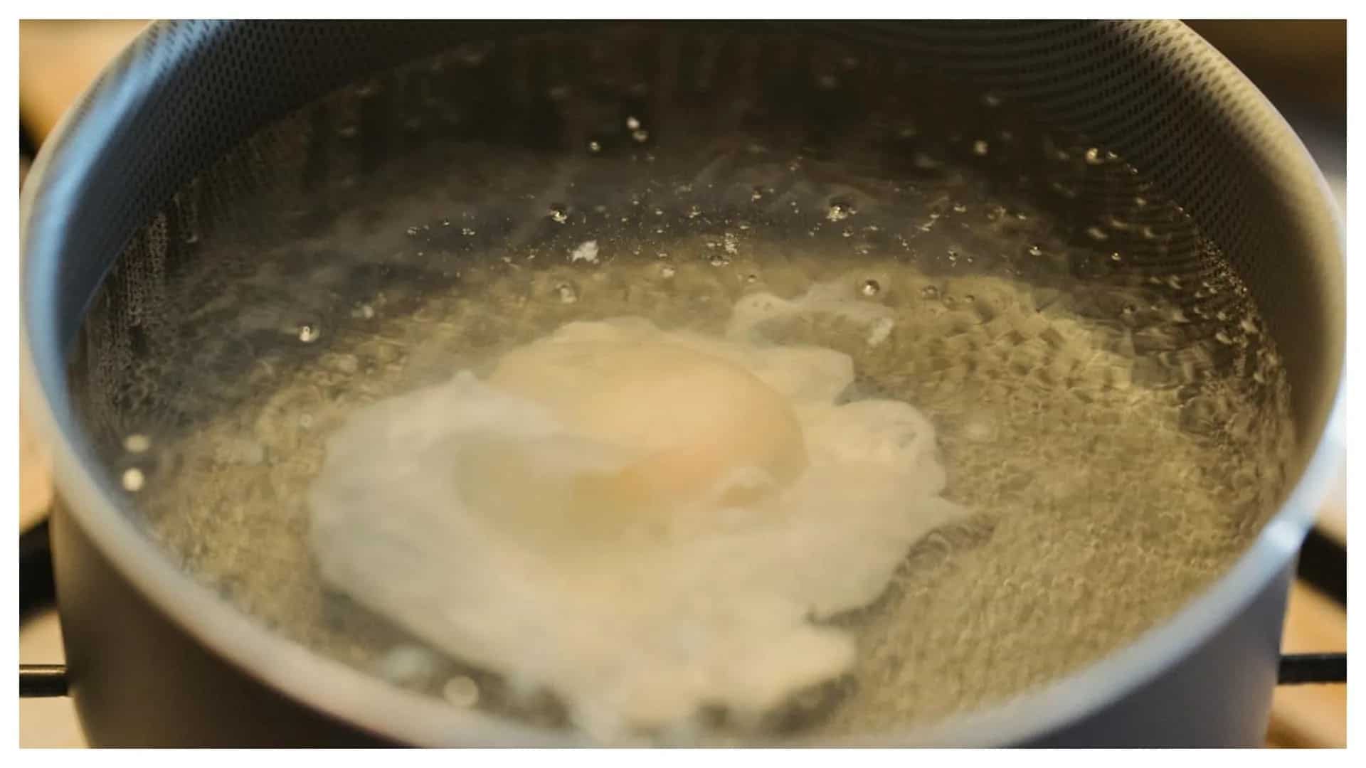 Poaching: What You Need To Know About This Cooking Technique