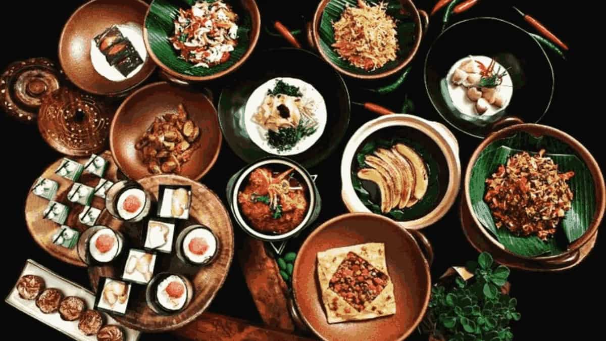 The 10 Best Street Food Delights From Around The World