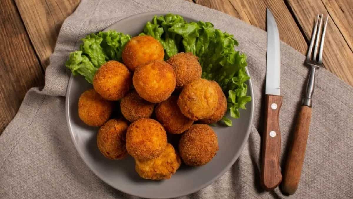 Bored Of Pakoras? Try These 7 Crispy Croquettes For Snack Time