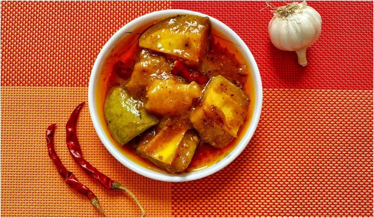 Pickle Oil: 5 Creative Ways To Repurpose Pickle Oil In Your Kitchen