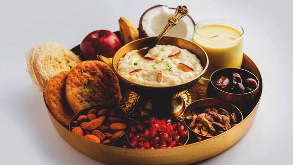 Karwa Chauth Fasting: What's In A Satvik Sargi Thali