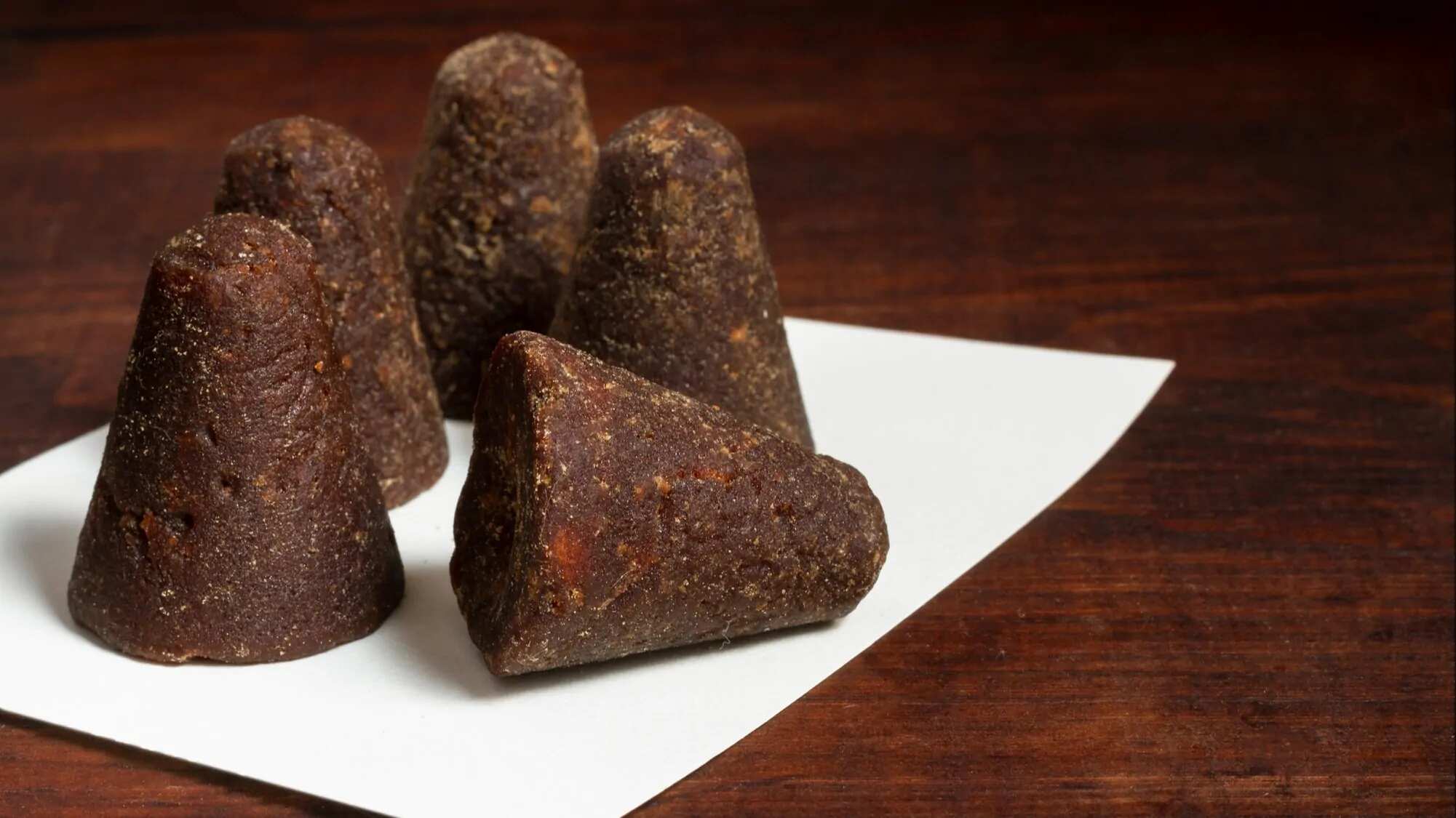 Buying Nolen Gur Online? Watch Out For These Tips