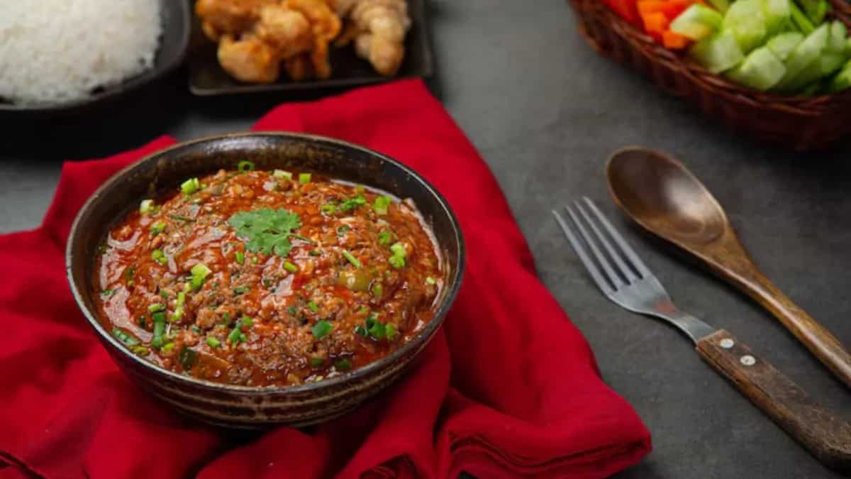 Smart Hacks To Fix Runny Gravy And Make It Perfectly Thick