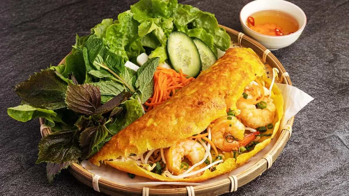 Top 10 Vietnamese Street Foods: A Culinary Journey of Flavors