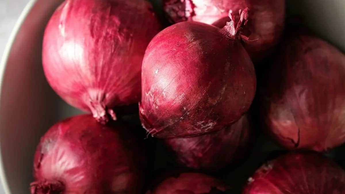 Discover 7 Health Benefits Of Red Onion That You Might Not Know About