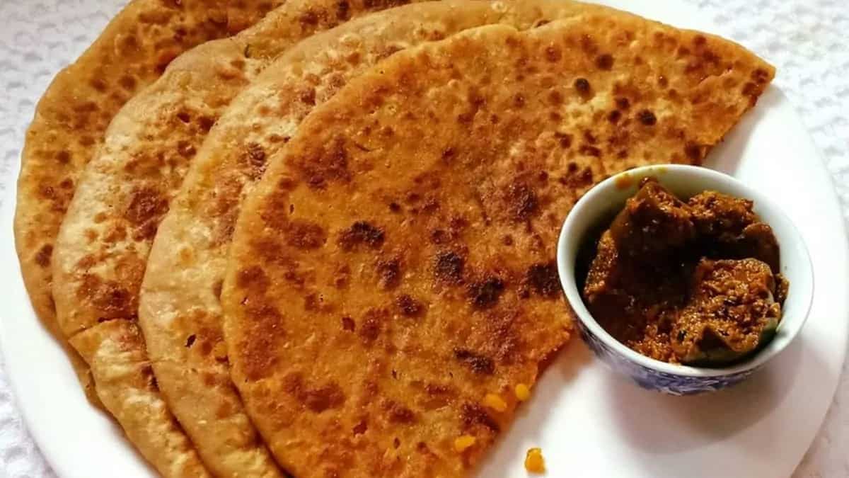 6 Types Of Crunchy Dal Paratha To Make At Home With Leftover Dal