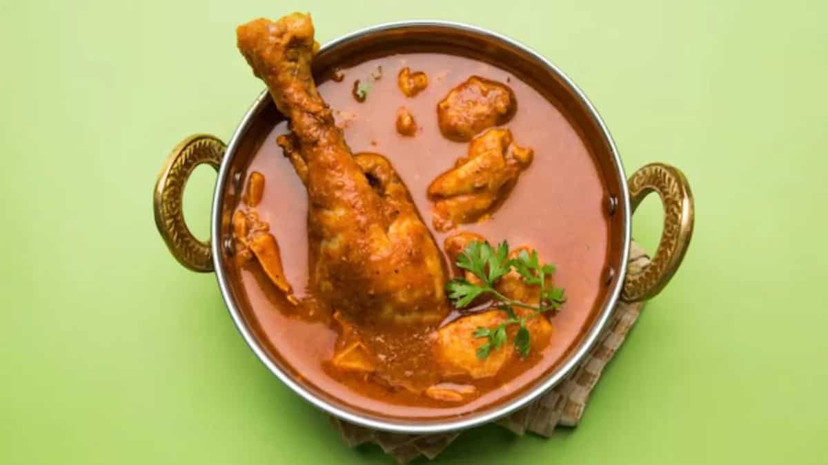 Discover Rich Flavours Of Maharashtra With Regional Chicken Curries