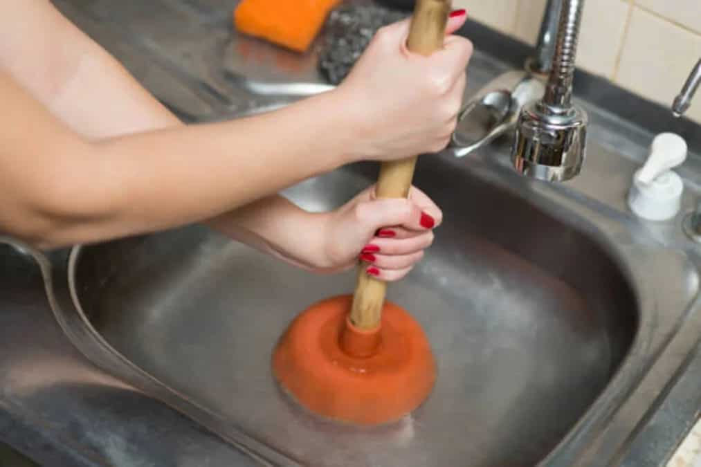 Kitchen Tips: Top 9 Ways To Clear Up A Clogged Kitchen Sink