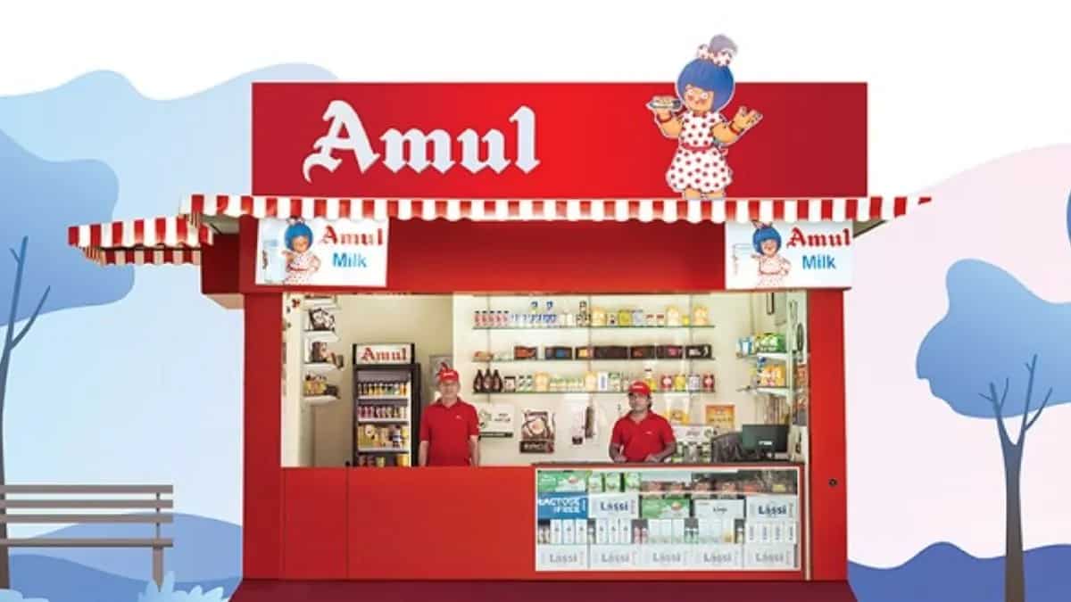 PM Modi Aims To Make Amul The Best Dairy Company In The World; Offers ...