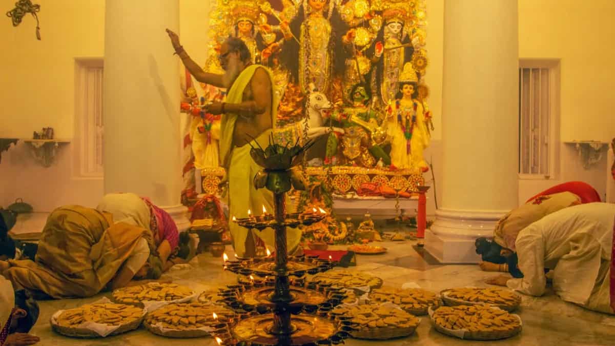 From Kheer Kadam To ChandraPuli: Homemade Durga Puja Sweets Every ...