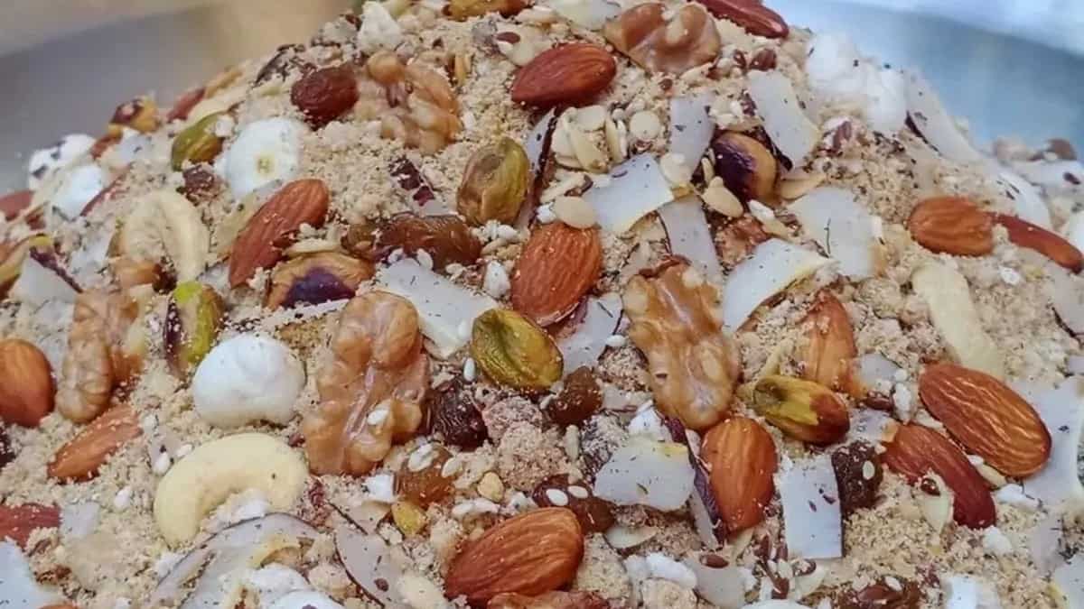 5 Different Types Of Panjiri To Try This Winter Season