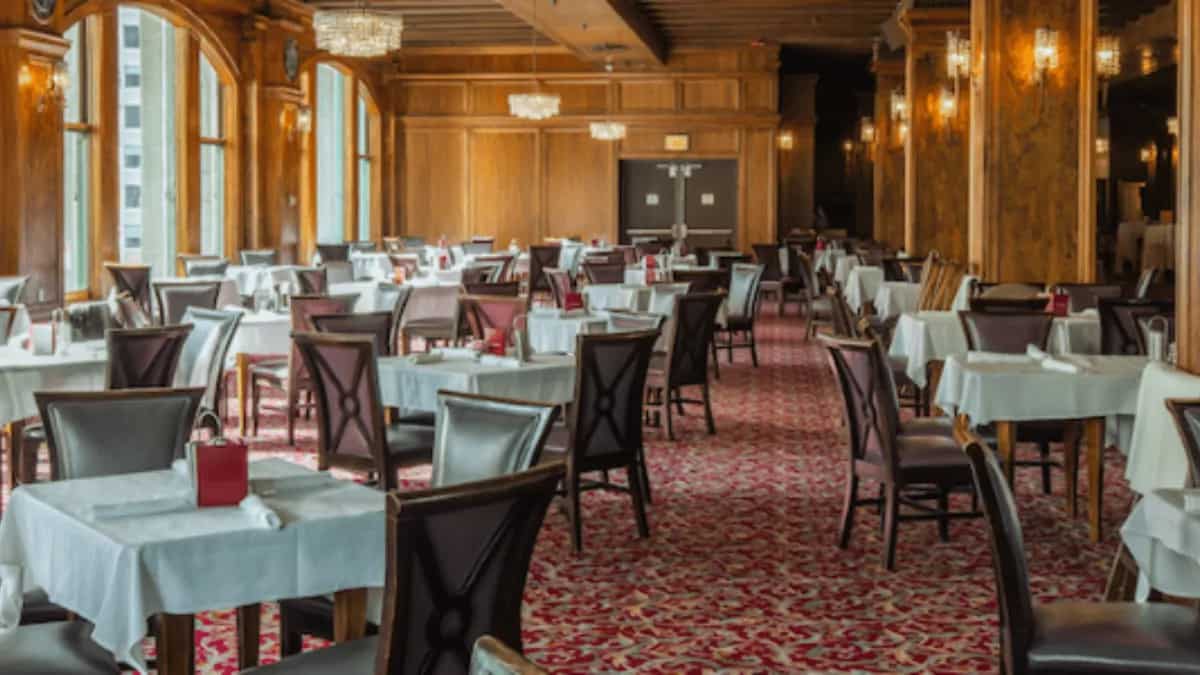 Famous Eateries In Chicago: 7 Iconic Places To Relish Authentic Flavours
