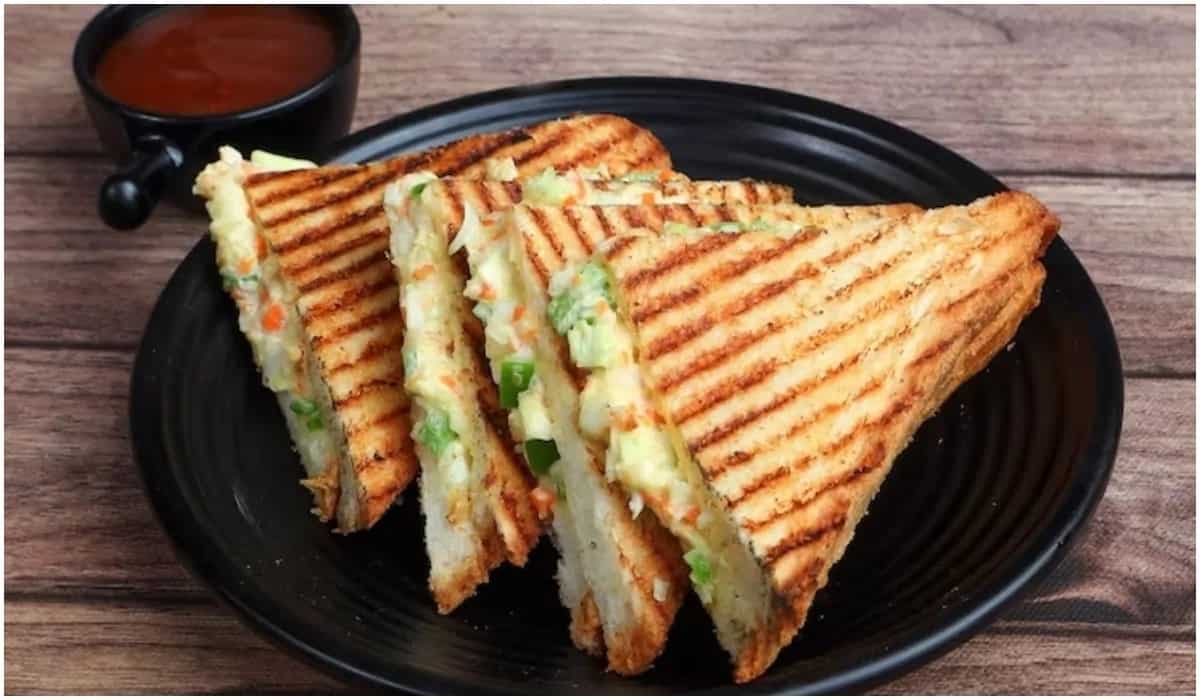 8 Desi Sandwiches That Are Perfect Snacking Options