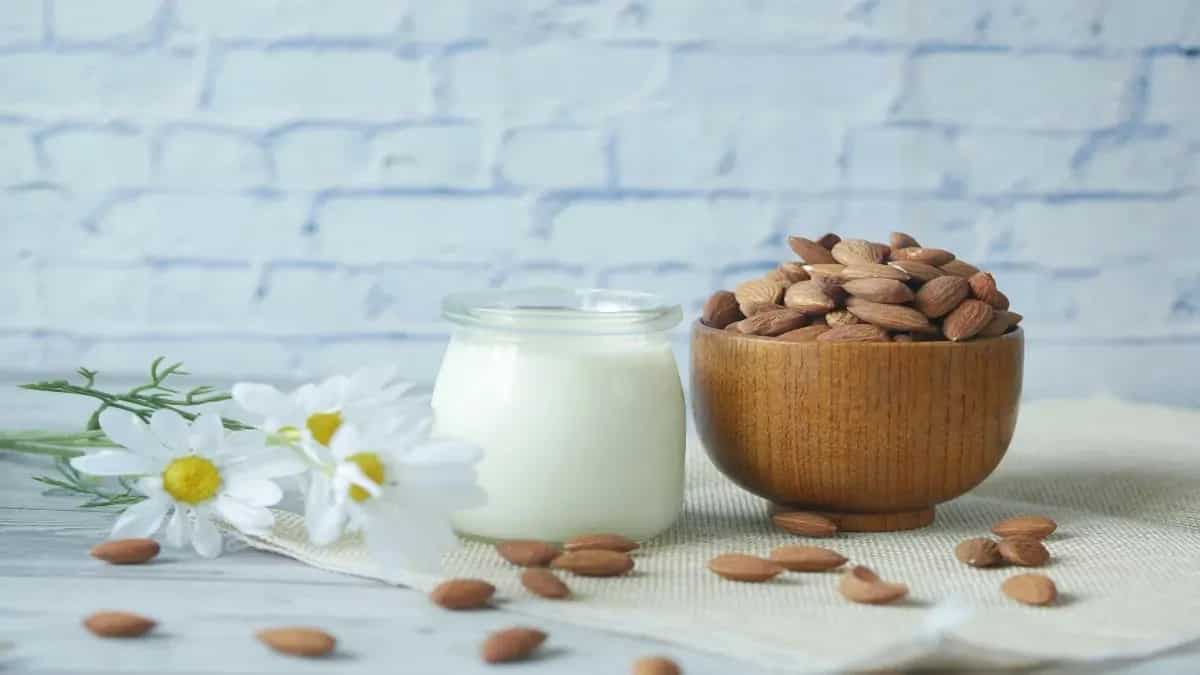 11 Health Benefits Of Almond Milk You Should Know About