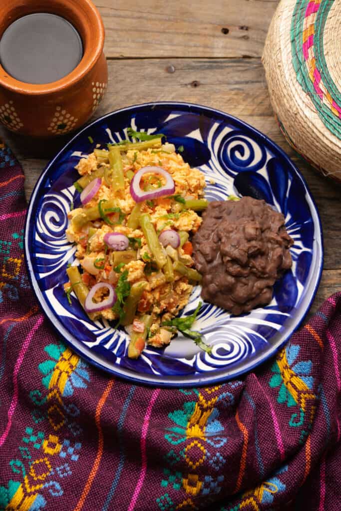 How To Scramble Your Breakfast Eggs: 5 Yummy Ways