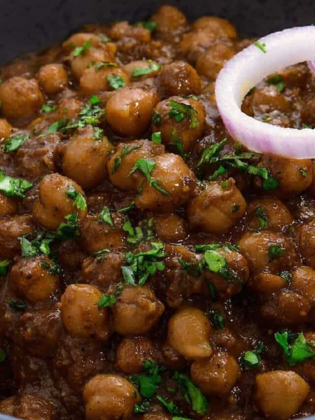 Make Perfect Amritsari Pindi Chole At Home