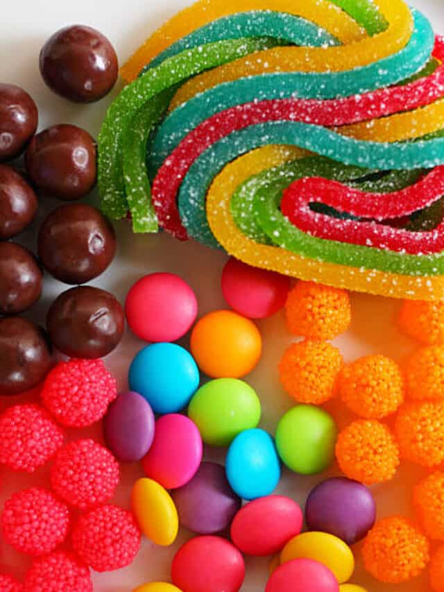 5 Childhood Candies We Absolutely Miss