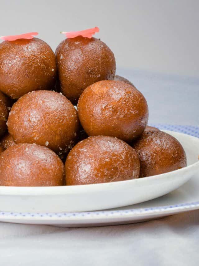 Enjoy Your Favourite Gulab Jamun This Winter