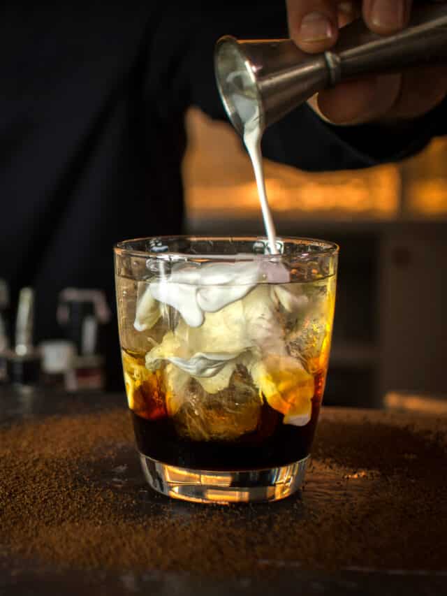 2 Ingredient Coffee Cocktail: The Black Russian