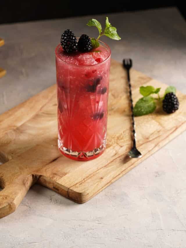 How To Make Refreshing Blackberry Bramble