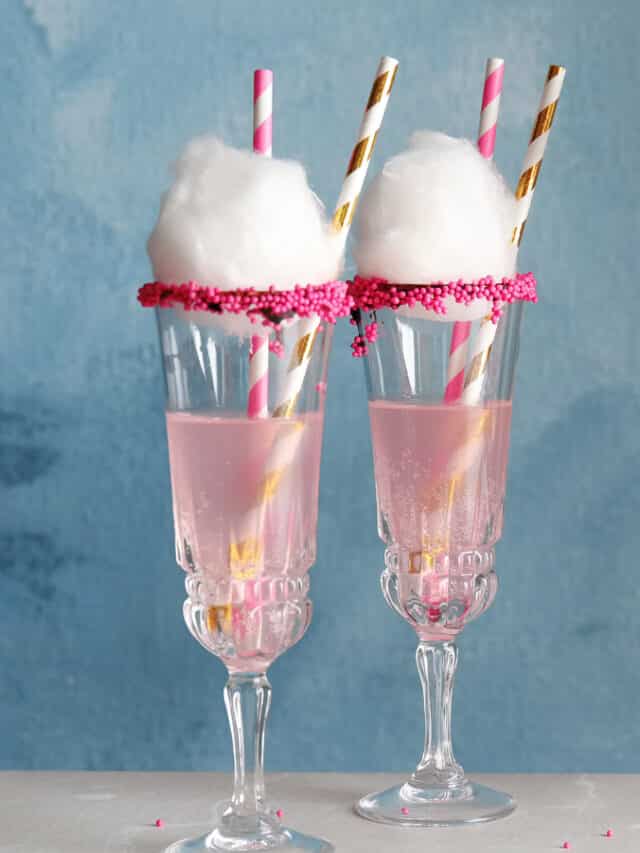Celebrate Valentine’s Day With This Cotton Candy Spritz Cocktail