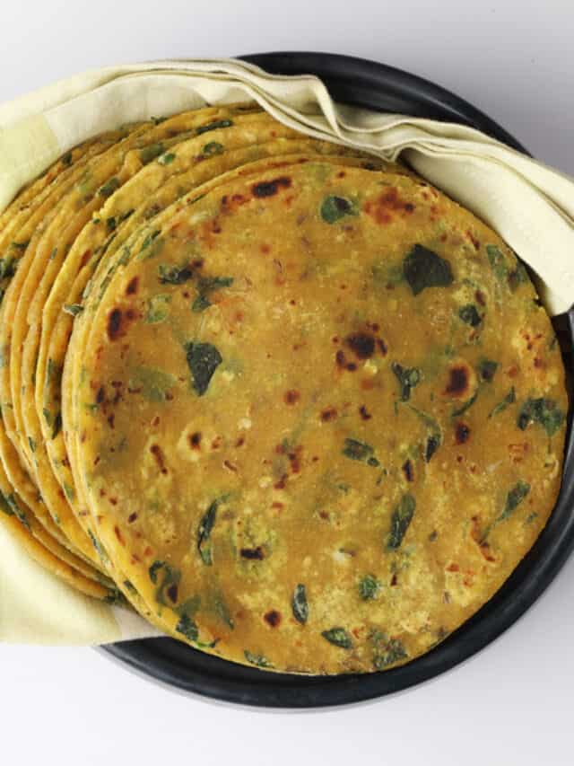 Quick Breakfast: This Bajra Thepla Is Weight Loss-Friendly