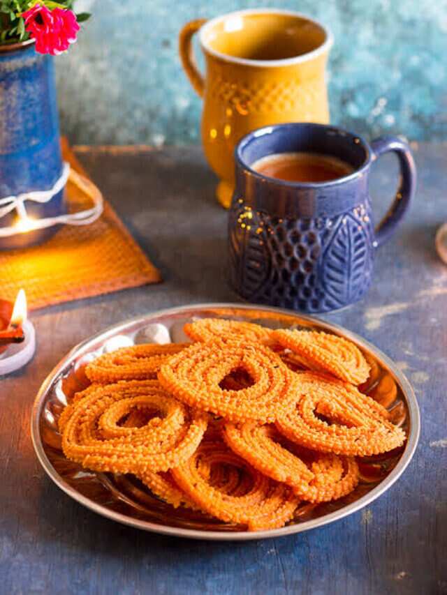 Make Chakli At Home With This Simple Recipe