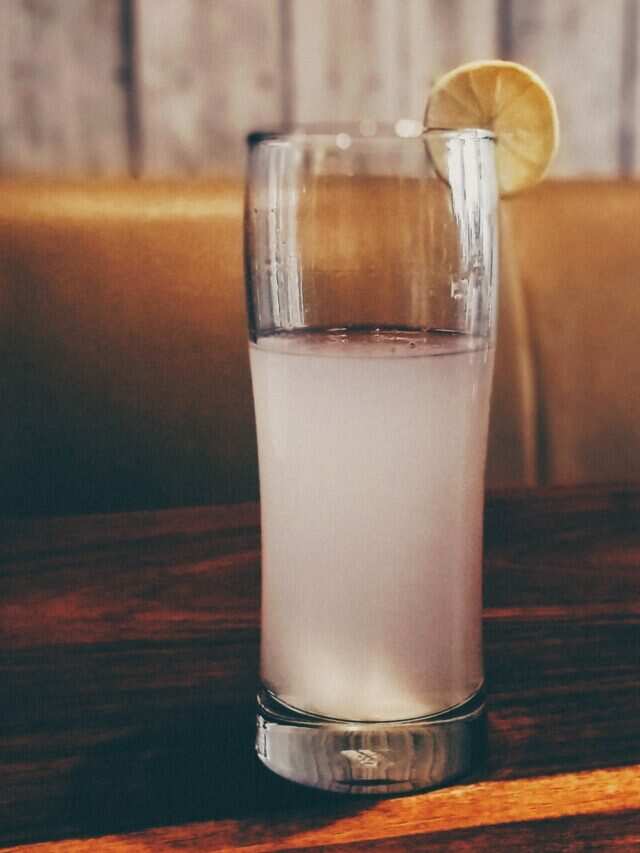 White Cocktails To Match Your Summer Aesthetics