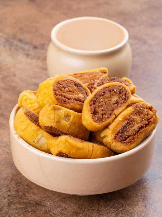 Easy Puneri Bhakarwadi To Make For Tea Time