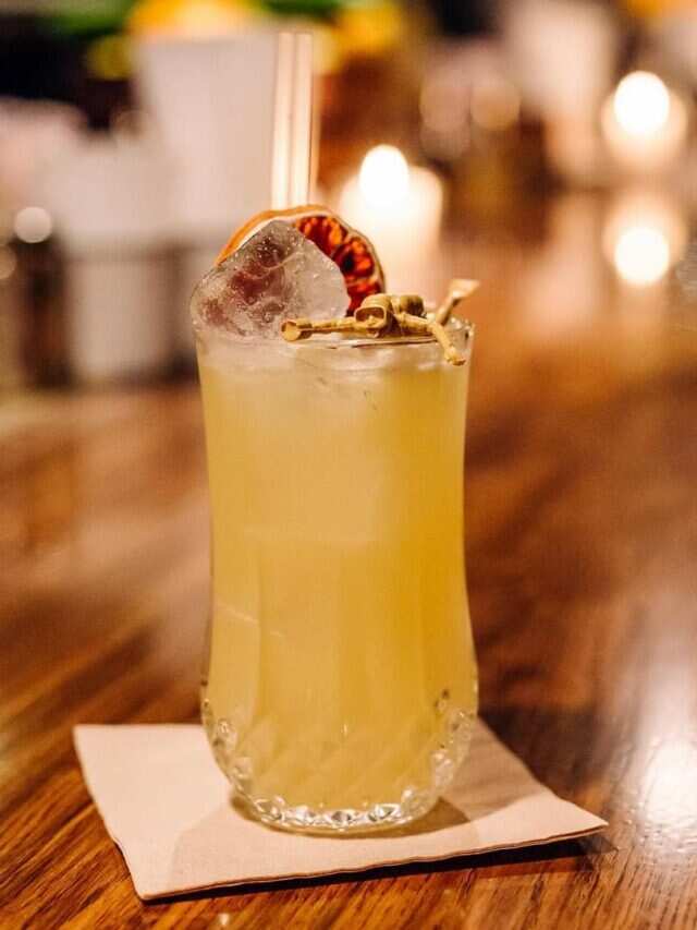 Make Pearl Diver Cocktail For Your Next House Party