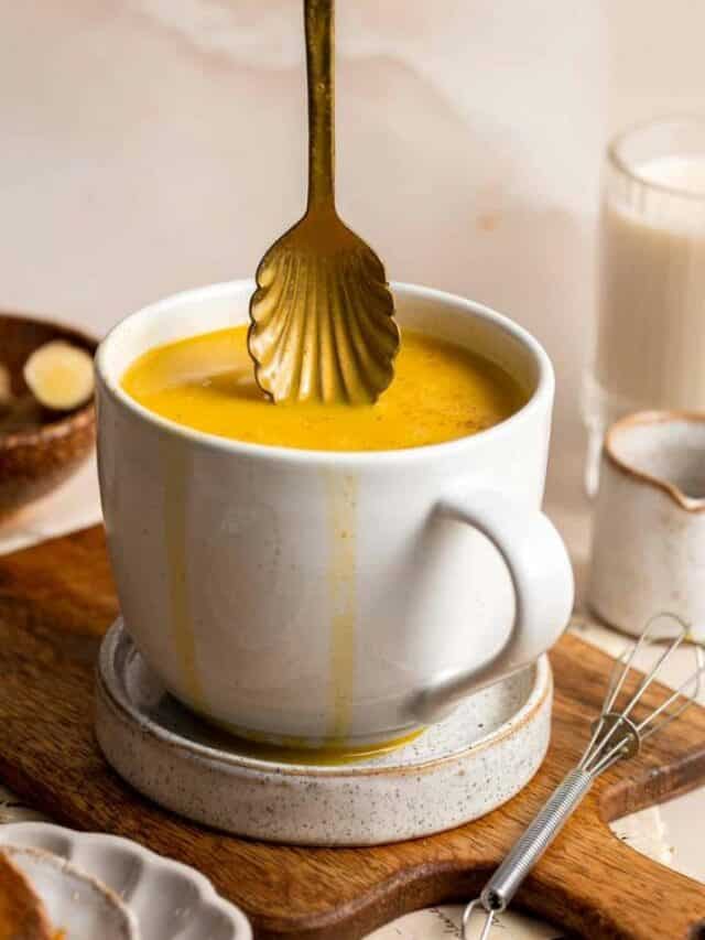 Monsoon Immunity-Boosting Ginger Turmeric Latte