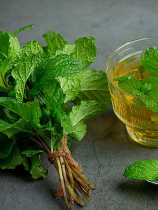 Beat Bad Morning Breath With These 5 Home Remedies