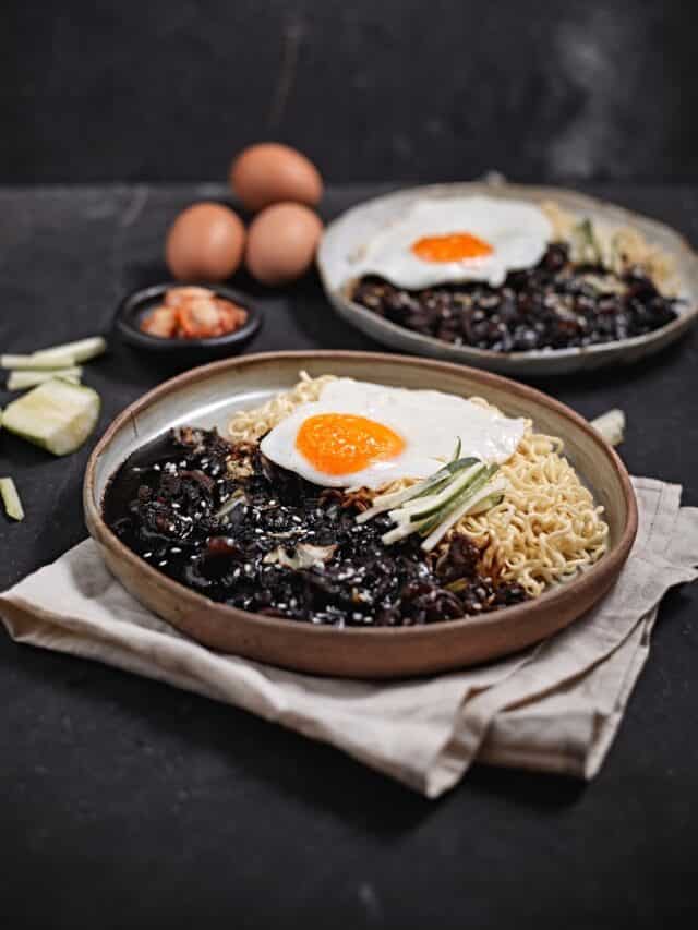 Know These 7 Iconic Korean Dishes To Order Like A Pro