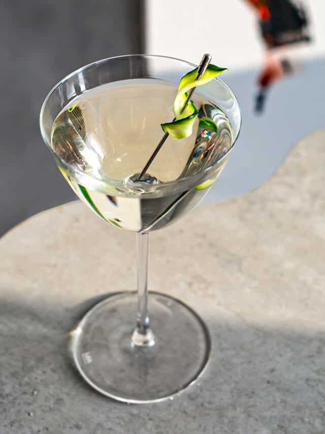 Saketini Cocktail: The Perfect Mid-Week Dinner Cocktail