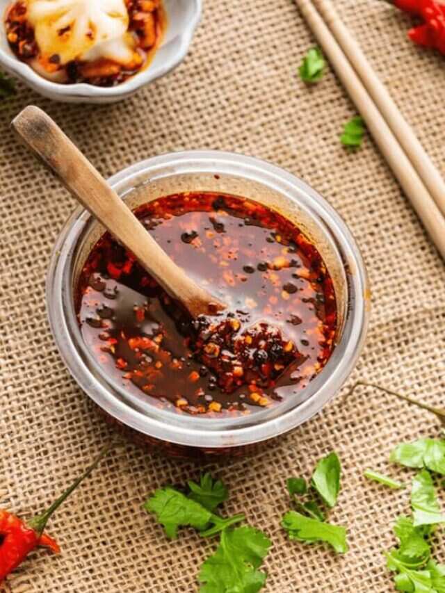 Chilli Garlic Oil: झन्नाटेदार लहसुन मिर्च का तेल, इस तरह बनाकर महीनों ...