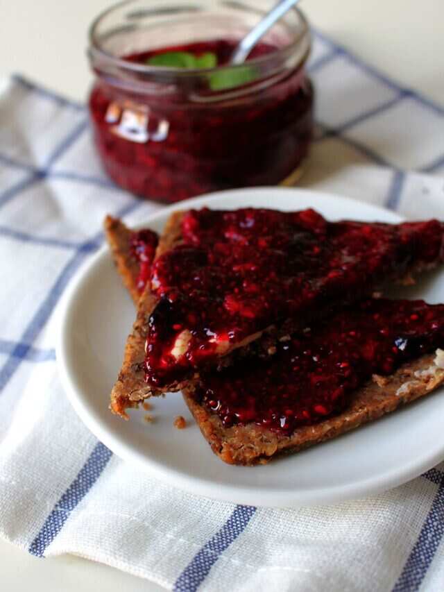 Plum Jam: An Easy Homemade Fruit Preserve