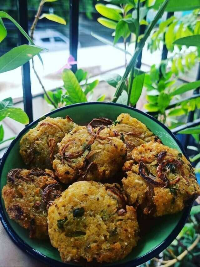 Have Leftover Rice? Make Crispy Cutlets To Pair With Your Evening Tea