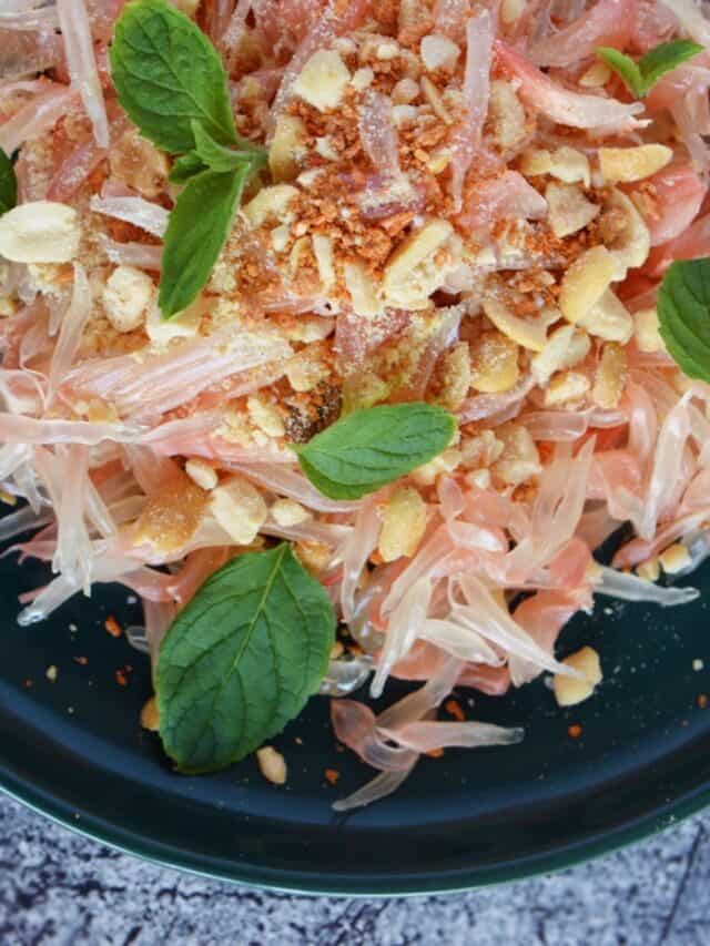 Chakotra Salad: A Citrusy Delight Made With Pomelo